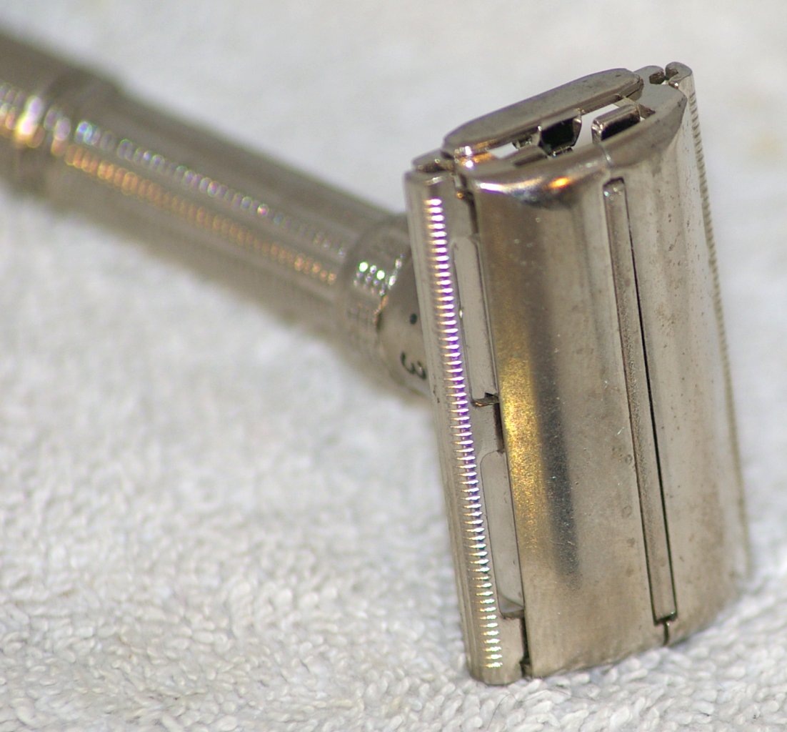 Gillette Slim Adjustable Razor J1 1964 [Razor631-GilletteSlimJ1-1964-VG ...