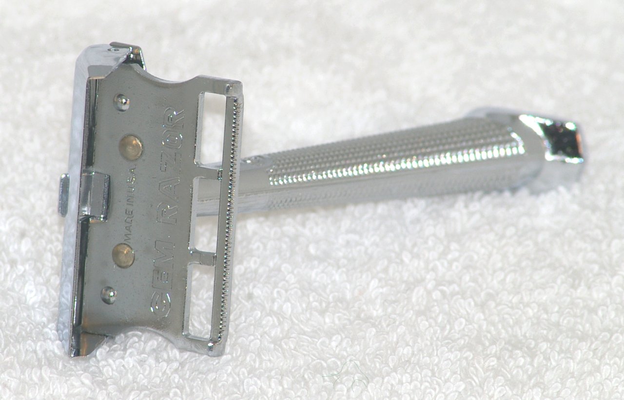 GEM G-Bar Single Edge Razor from 1958 [Razor707-GEMG-Bar-1958-VG ...